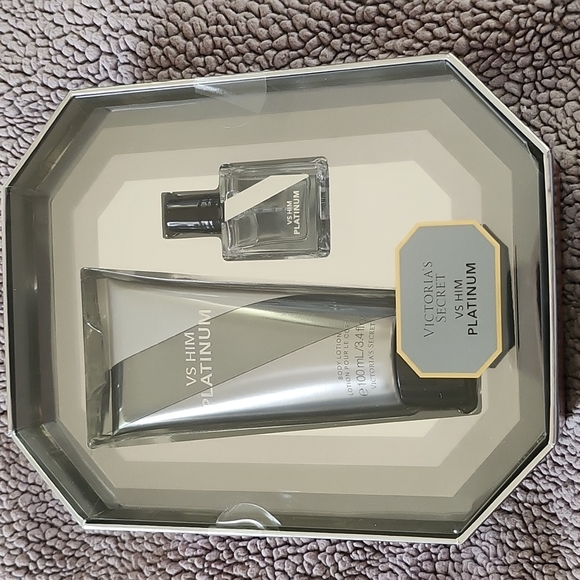 Victoria's Secret | Other | Victorias Secret Vs Him Platinum Men Gift ...